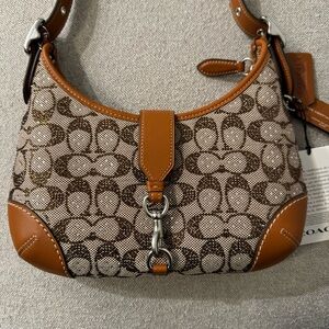 Coach | Bags | Coach Hamptons Hobo Bag In Crystal Signature Jacquard ...